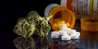 Can you mix oxycodone and weed?